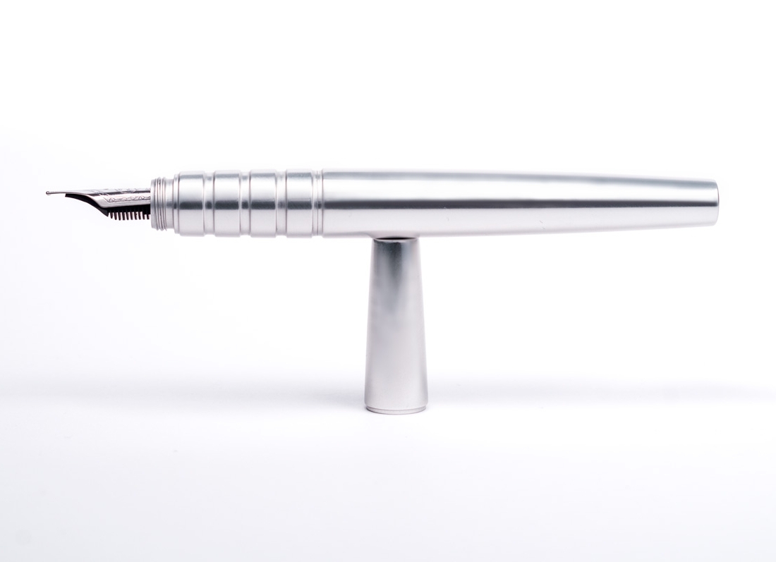 Nexus Minimal Fountain Pen - Everyday Carry