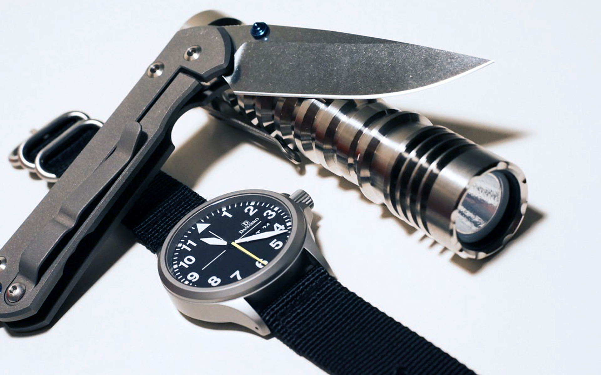 5 Types of Flashlights You Didn't Know You Wanted - Everyday Carry