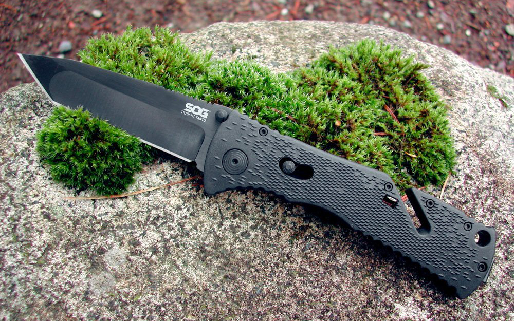 The 5 Best SOG Knives on Sale Right Now - Everyday Carry