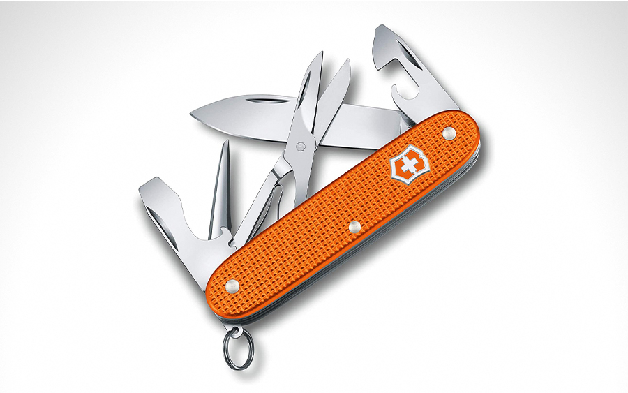 Trending: Victorinox Pioneer X Alox LE 2021 - Everyday Carry