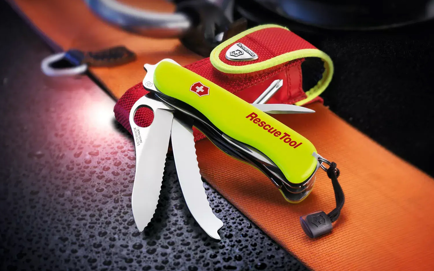 Cutting-Edge Companions: Victorinox Gifts for the Practical Dad ...