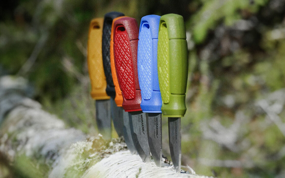 The 13 Best Fixed Blade Survival Knives in 2024 - Outdoor and More!