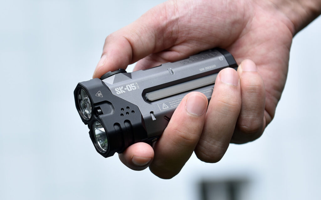 LOOP GEAR SK05 Flashlight (Pre-order) - Everyday Carry