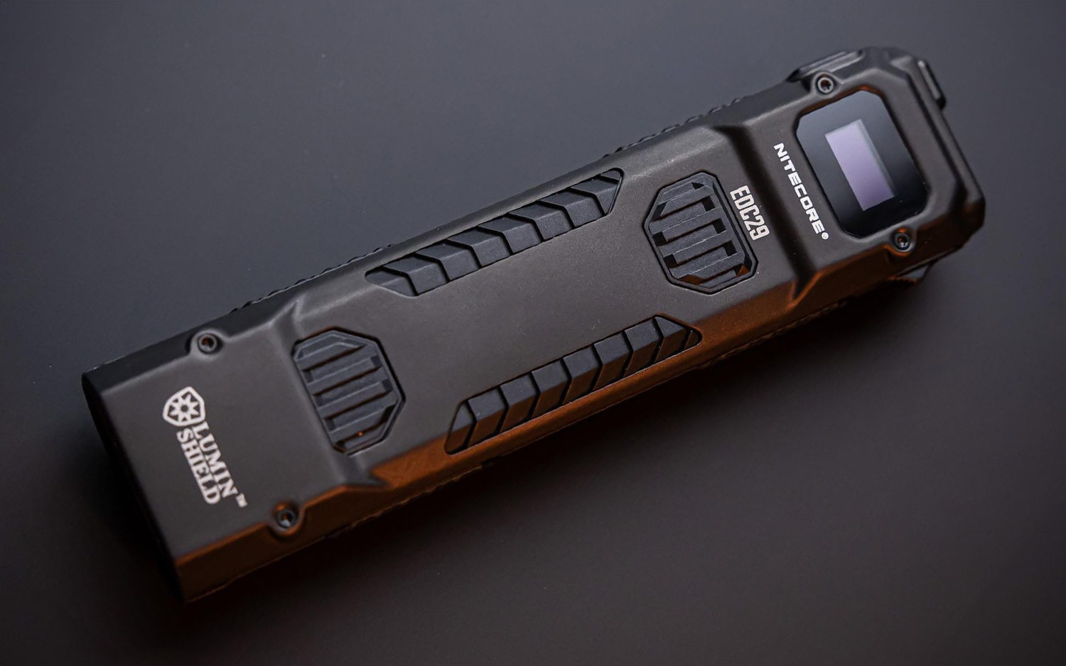 Nitecore’s New EDC29 Raises the Bar to a Powerhouse 6,500 Lumens ...