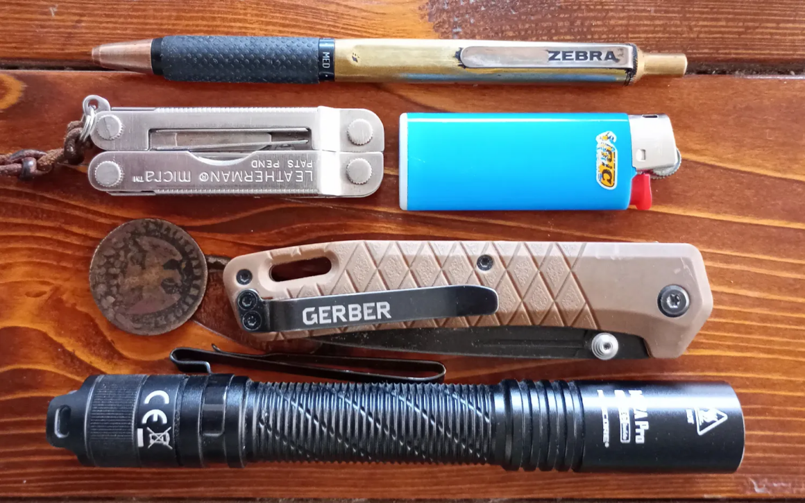 The Best Community EDC Gear: Pocket Dump from Tino Carcaño - Everyday Carry