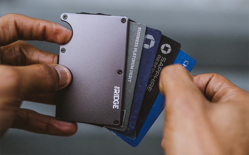 10 Best Minimal Wallets for Men in 2024—Reviewed & Ranked