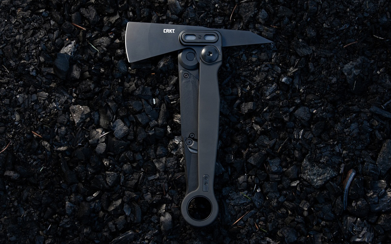 Meet CRKT's New Provoke X Axe, The First Pocket-Sized Morphing Axe ...