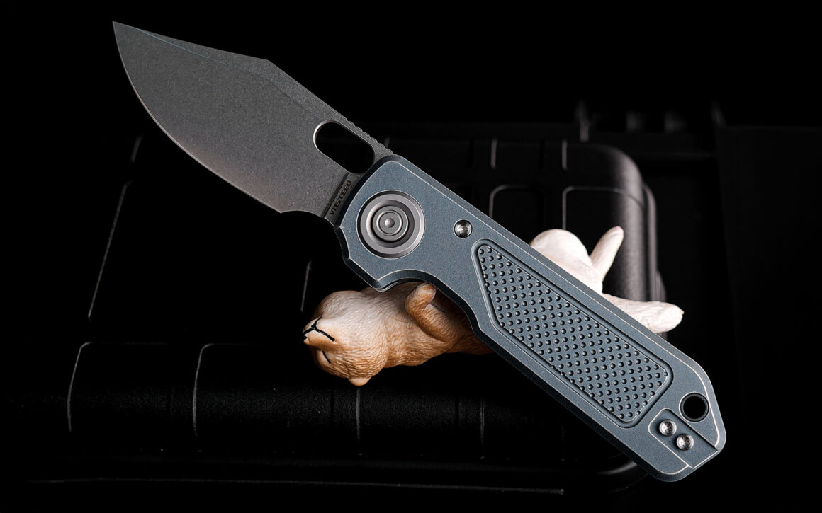 Meet CRKT's New Provoke X Axe, The First Pocket-Sized Morphing Axe - Everyday Carry